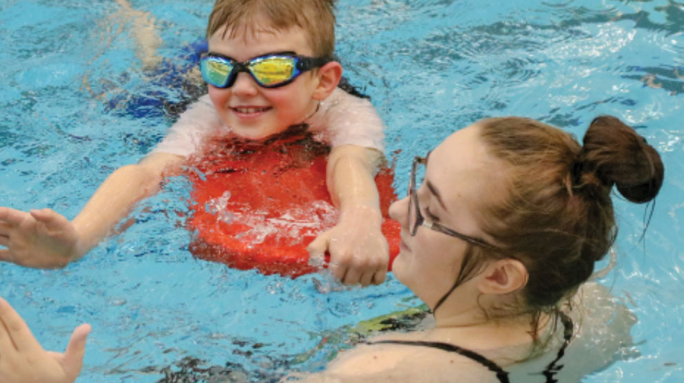 Looking for Lifeguards & Swim Instructors - Southern Lakes Parks ...